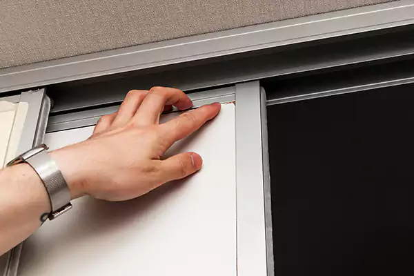 Sliding Screen Door Repair Dubai, UAE | Screen Mesh & Roller Replacement